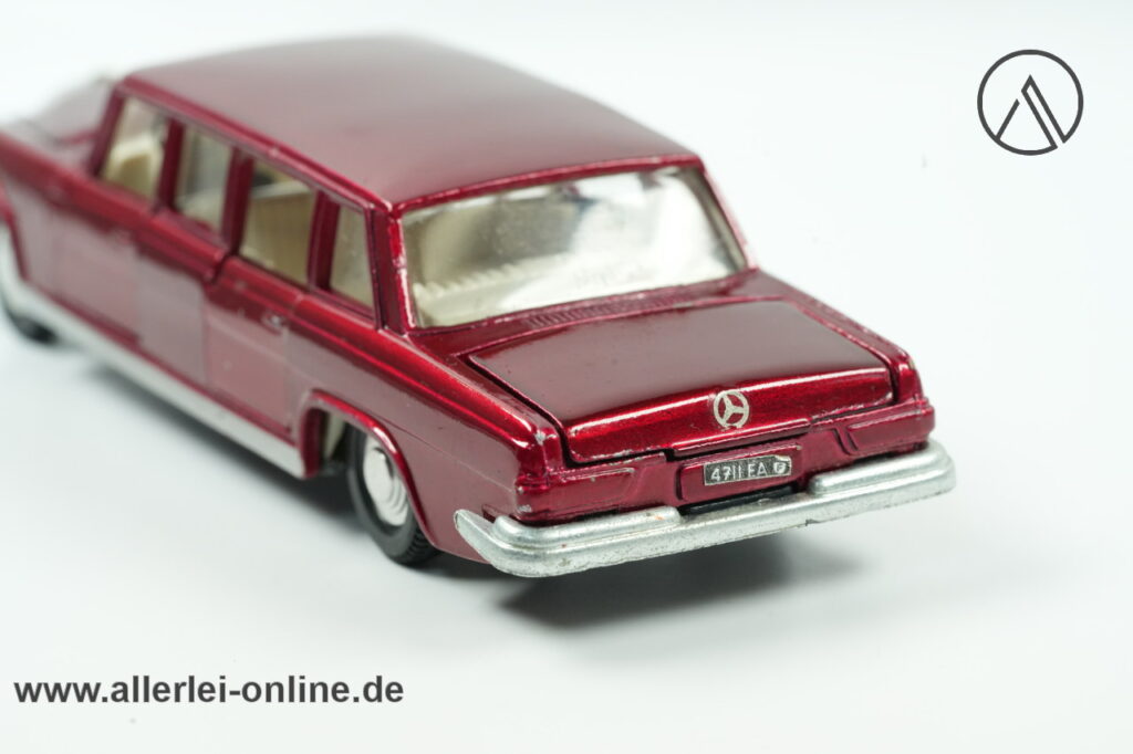 Dinky Toys 128 Mercedes-Benz 600 | Meccano LTD Made in England ...